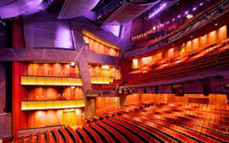 Conference Halls Booking for Events In India